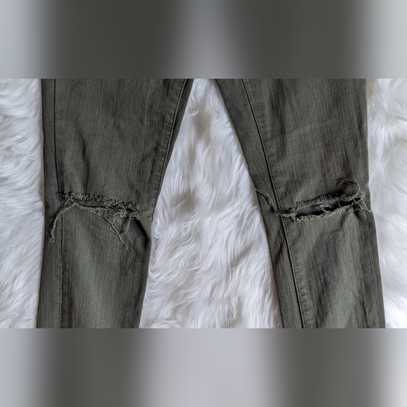 Universal Thread | Jeans | Nwot Universal Thread Olive Green Destroyed ...